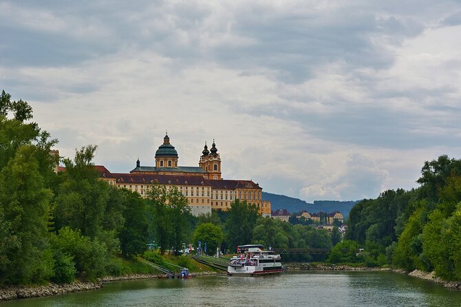 Private Full Day Trip to Hallstatt ,Salzburg and Melk From Vienna - Tips for an Enjoyable Trip