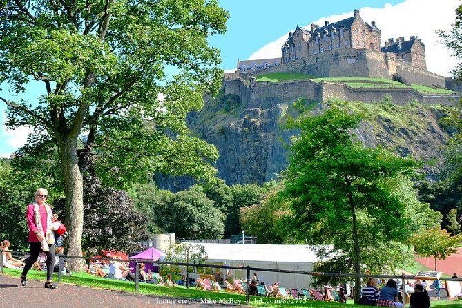 Private Full-Day Walking Tour in Edinburgh with Edinburgh Castle - Who Will Love This Tour?