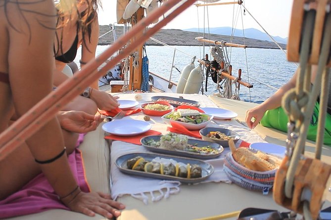 Private Full One-Day Tour Naxos & Heraklia - Itinerary Highlights