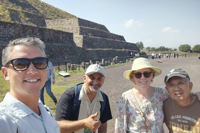 Private full tour to Teotihuacan and Basilica at your own pace - Key Points