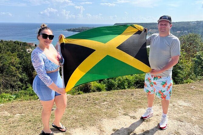 Private fun fill tour from Montego Bay to dunns river & blue hole - FAQ