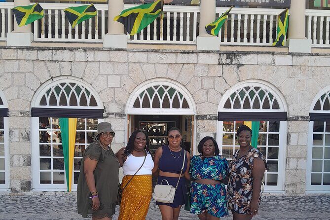 Private Gibbons Tour Outpost Experience - Who Will Love This Tour?