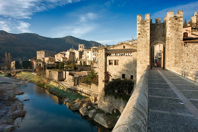 Private: Girona and Besalu Jewish History Tour From Girona - Visiting the Museum of Jewish History