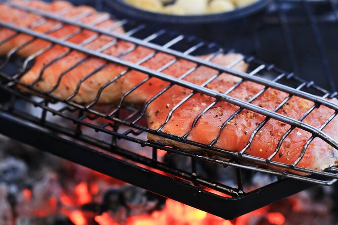 PRIVATE Glass Igloo Dinner Under Northern Lights - Why Choose This Private Tour Experience