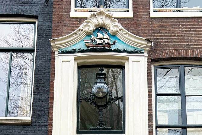 Private Golden Age Architecture Tour, local Dutch guide - The Sum Up