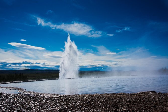 Private Golden Circle Classic Tour from Reykjavik - Exploring the Golden Circle: What You Can Expect