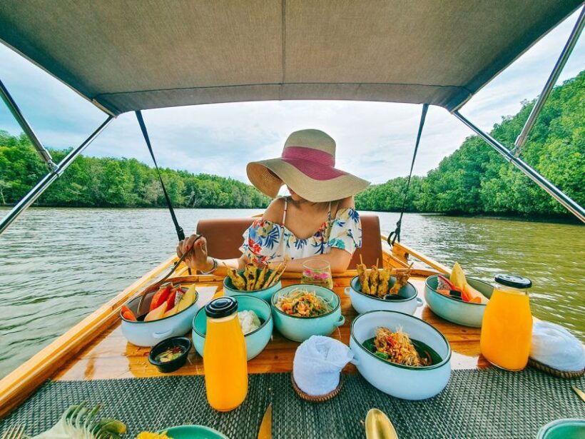 Private Gondola Cruise with Lunch and Picnic - Practical Details and Considerations