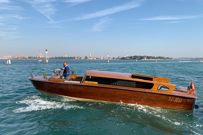 Private Grand Canal Boat Tour , Murano and Burano 6 hours - The Itinerary in Detail