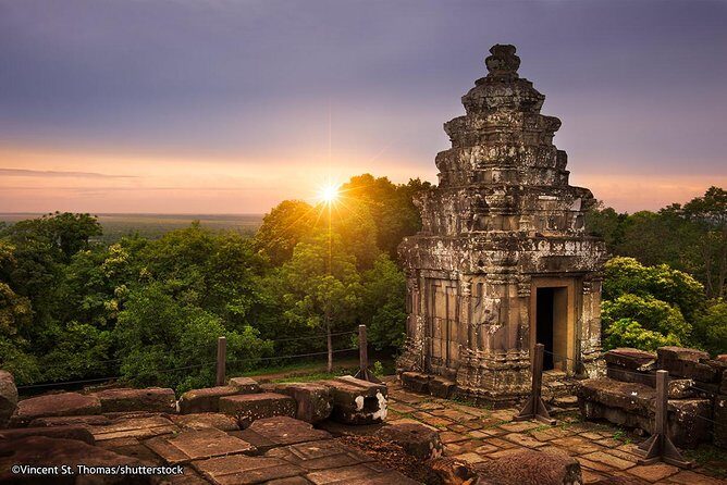 Private: Grand Circuit Full Day Tour Sunset at Bakeng Mountain - An In-Depth Look at the Tour Itself