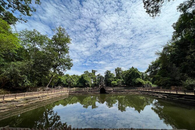 Private: Grand Circuit Full Day Tour Sunset at Bakeng Mountain - Practical Details and Tips