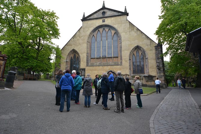 Private Greyfriars Kirkyard Tour - Meet the Dead of Old Edinburgh! - Unraveling the Captivating Stories of Notable Residents
