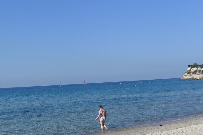 (Private group) Swimming and relax in beautiful beaches. - What’s the Value?