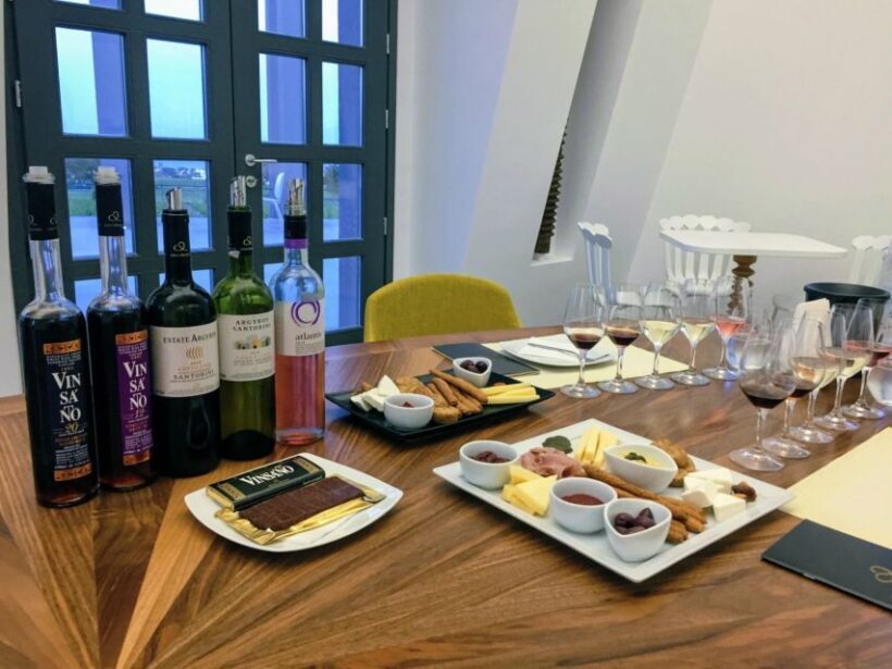 Private Group Visit to Akrotiri & 3 Wineries with Tastings - FAQs