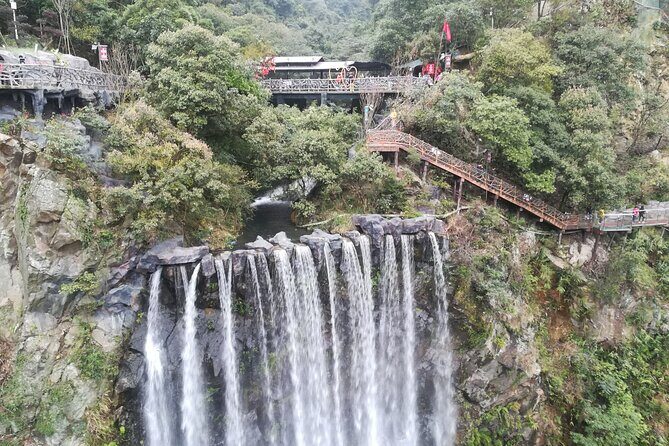 Private Guangzhou Layover Tour to Visit Gulong Gorge Glass Bridge - An Unforgettable Experience in Just a Few Hours