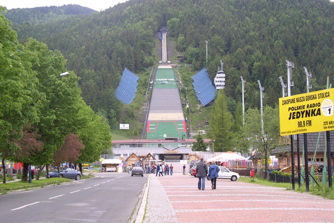 Private guide-driver & van services in Poland & Central Europe - Who Will Benefit Most?