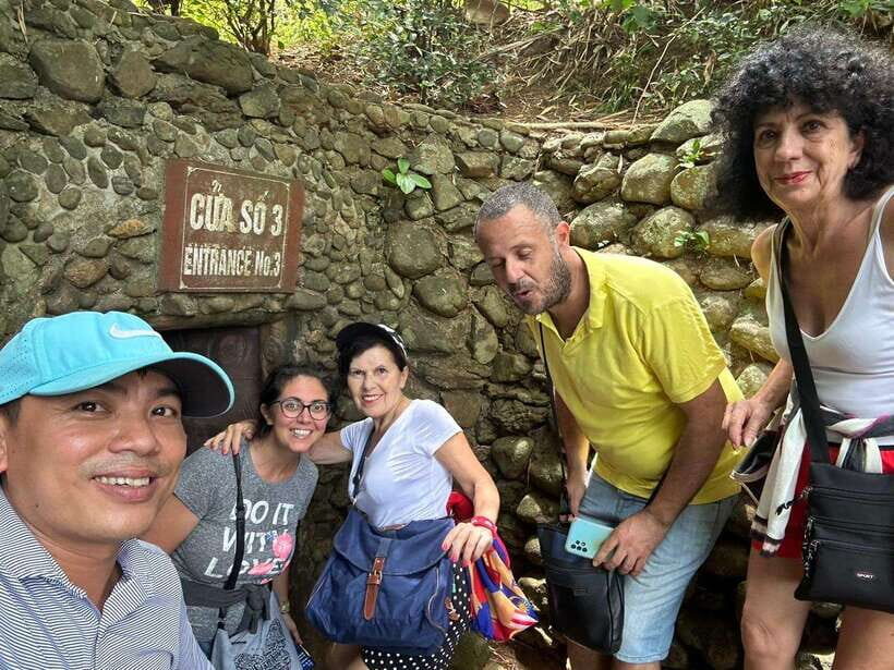 Private Guide Half Day Hue to Vinh Moc tunnel ( DMZ tour ) - FAQ