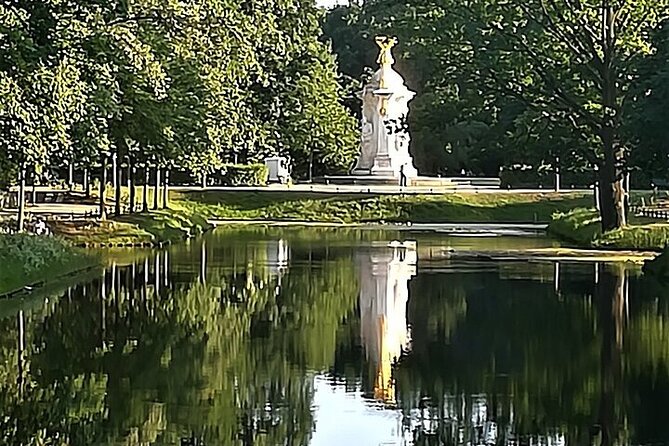 Private Guide Up to Group 6 - ONE Rickshaw, (E)Bikes, E-Scooters - The Sum Up