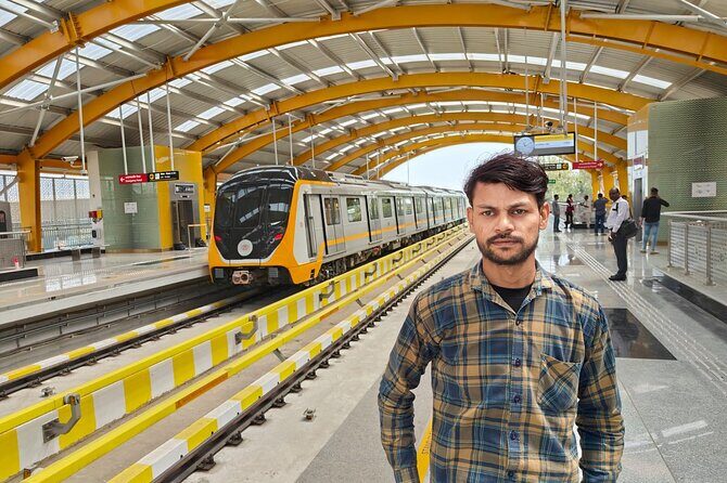 Private Guided Agra City Tour by Metro Train - An In-Depth Look at the Tour
