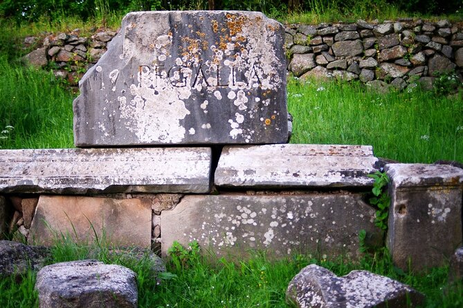 Private Guided Catacombs and Rome Highlights Tour in Golf Cart - The Well-Preserved Temple: Tempio di Ercole Vincitore