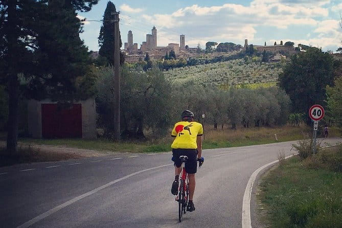 Private Guided E-bike Tour of San Gimignano with Wine Tasting - Analyzing the Value