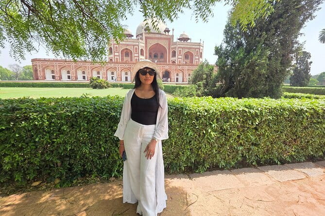 Private Guided Full Day Tour Of Old And New Delhi - Key Points