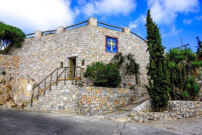 Private Guided Full Day Tour of Santorini - Who Should Consider This Tour?