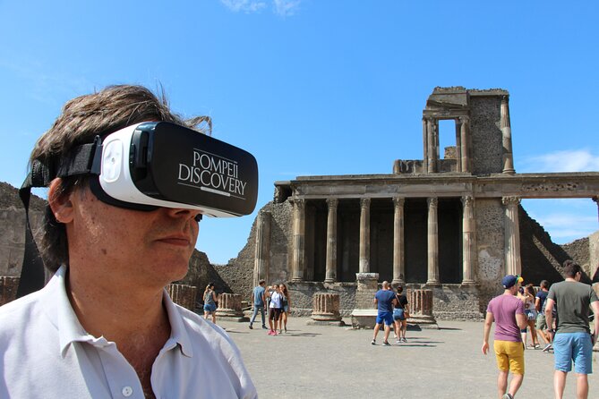 Private Guided Tour and VR Headsets in the Ancient Pompeii - A Closer Look at the Tour Experience
