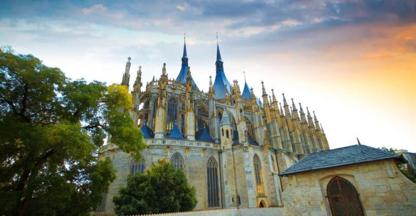 Private Guided Tour from Prague to UNESCO Kutna Hora - Key Points