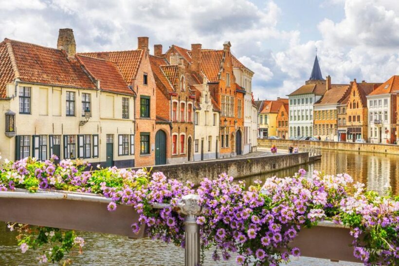 Private Guided Tour of Bruges Iconic Sites & Chocolate - The Sum Up