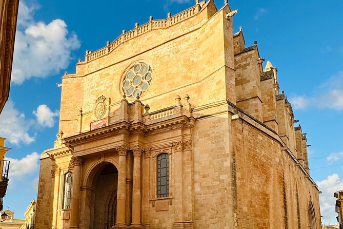 Private Guided Tour of Ciutadella With Tasting - Accessibility & Participation