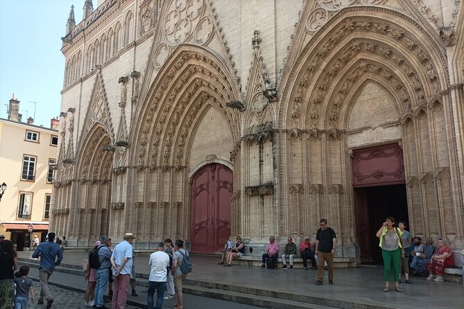 Private Guided Tour of Lyon - 3 to 4 Hours - Cancellation and Booking