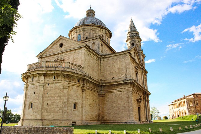 Private Guided Tour of Montepulciano With Wine Tasting - Accessibility and Cancellation Policy