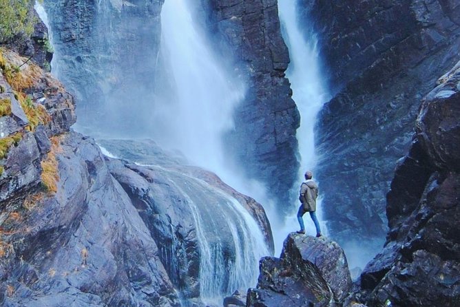 PRIVATE GUIDED TOUR: Secrets of the Fjords - the Osterfjord and Mo, 6-7 hours - Authenticity and Review Highlights