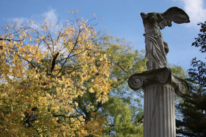 Private Guided Tour to Père Lachaise Cemetery in Paris - Tour Pricing and Cancellation Policy