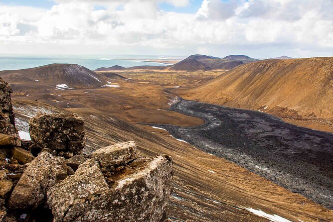 Private Guided Volcano Hike Iceland - Practical Details and Key Considerations