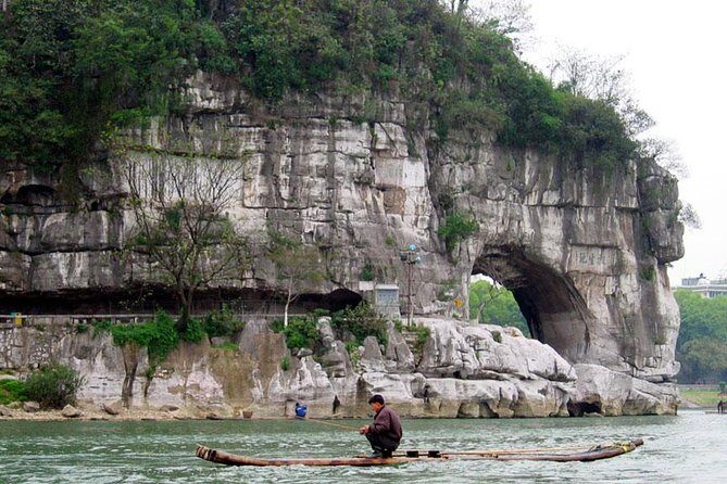 Private Guilin Full Day Tour including Fubo Hill, Reed Flute Cave, Elephant Hill and Seven Star Park - The Bottom Line