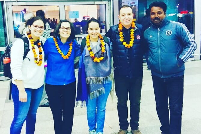 Private Half-day Jaipur Shopping Tour - Final Destination: Johri Bazaar – Jaipur’s Jewelry Jewel