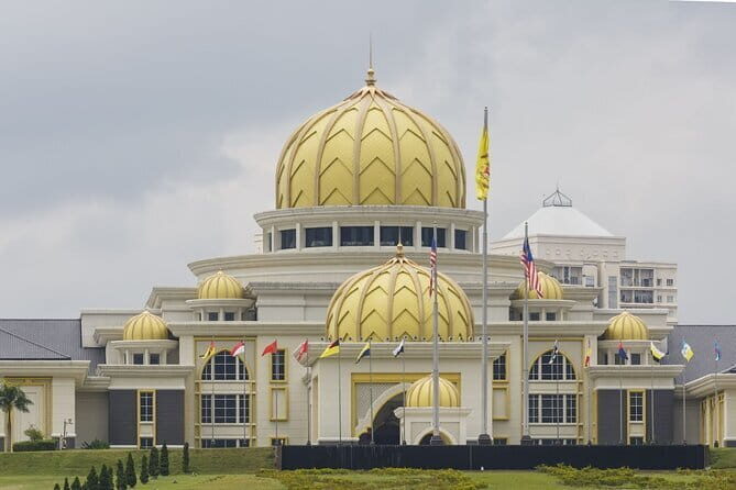 Private Half-day Kuala Lumpur City Tour With Local Lunch *25* - Key Points