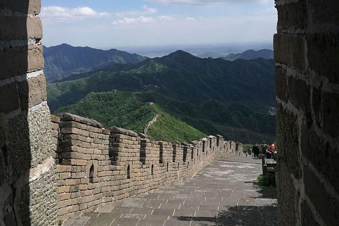 Private Half-Day Mutianyu Great Wall Tour including Round Way Cable Car or Toboggan - Practical Considerations