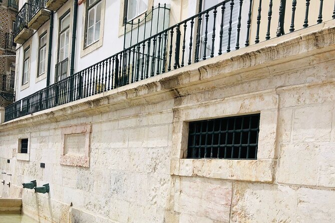 Private Half Day Sightseeing Tour in Lisbon by Tuktuk - What the Tour Includes and Excludes