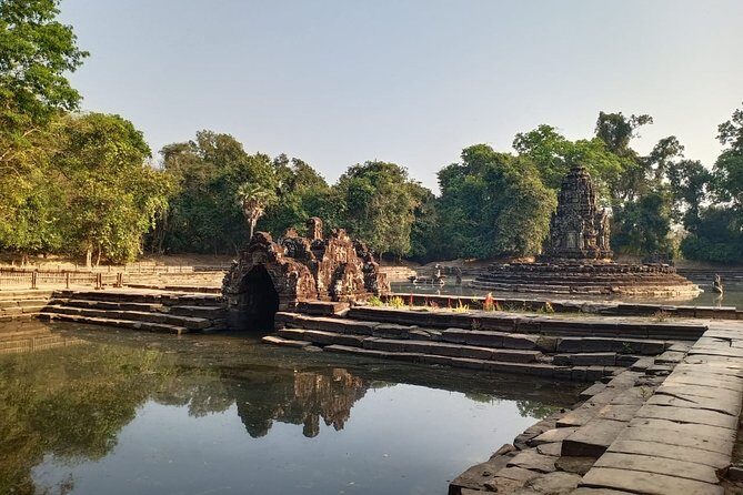 Private Half-Day To Peah Khan and Neak Pean Temples - Key Points