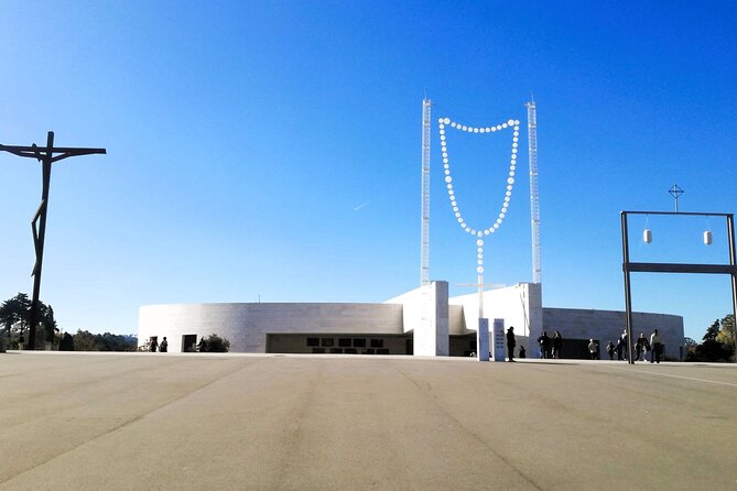 Private half-day tour from Lisbon to Fatima - Exploring the Lives of the Shepherd Children