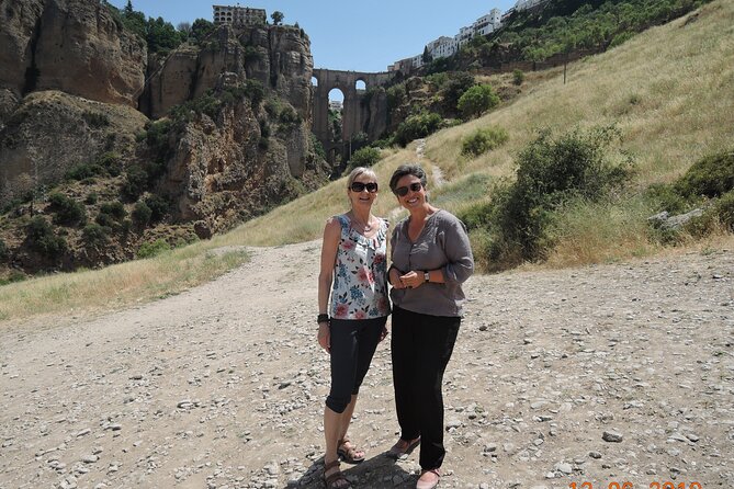 Private half-day tour of Ronda and the White Villages with native - FAQ