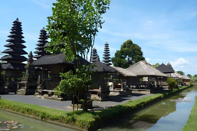 Private Half-Day Tour: Tanah Lot Sunset Tour with Dinner Packages - Dinner Near Tanah Lot: A Perfect Sunset Finale