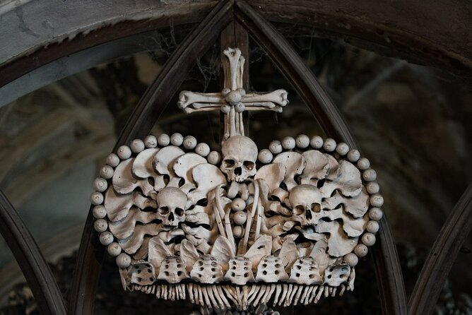 Private Half Day Trip from Prague to Bone Church - Detailed Tour Breakdown: What to Expect