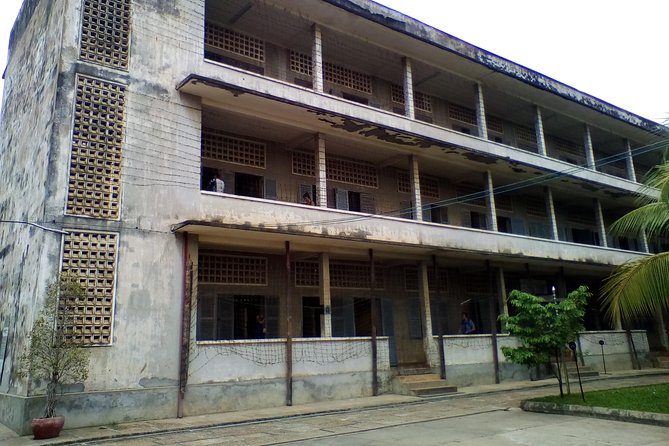 Private Half Day Trip to Genocidal Museum & Killing Field - An In-Depth Look at the Experience