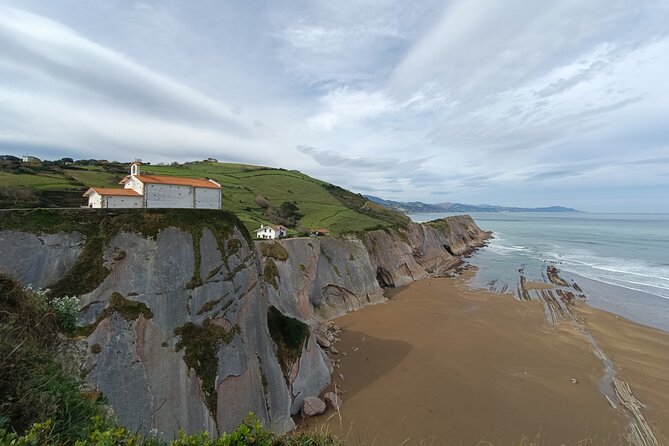 Private Half Day Txakoli Wine Tour & Getaria Fishing Village - Host Responses