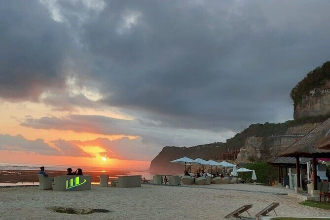 Private Half-Day Uluwatu Beach and Temple Tour - Who is this tour best suited for?