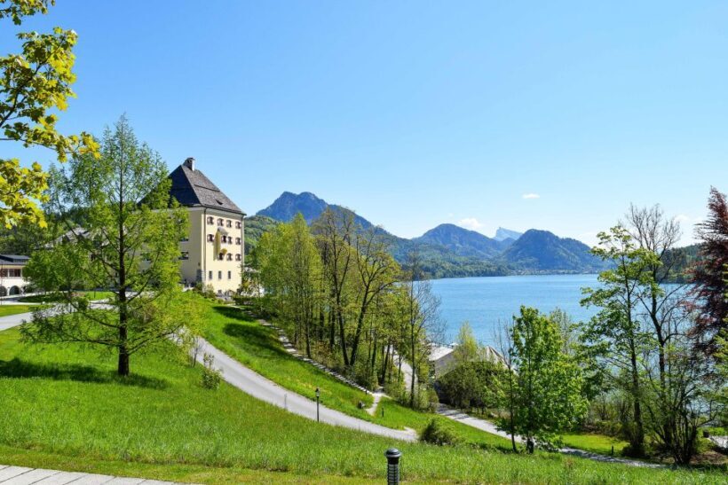 Private Hallstatt Full-Day Tour - How This Tour Compares