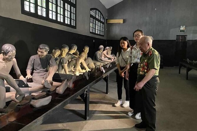 Private Hanoi City Half-Day Tour with Train Street Visiting - The Itinerary in Detail